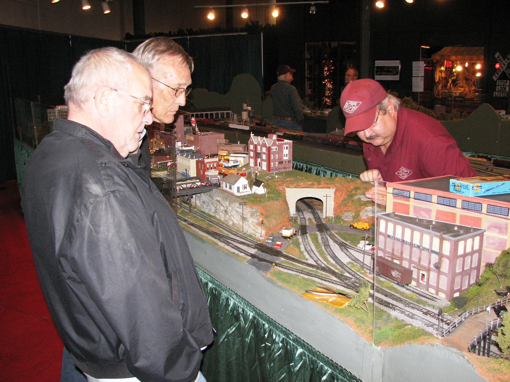 Inspecting Scenery – Metrolina Model Railroaders [MMRR]